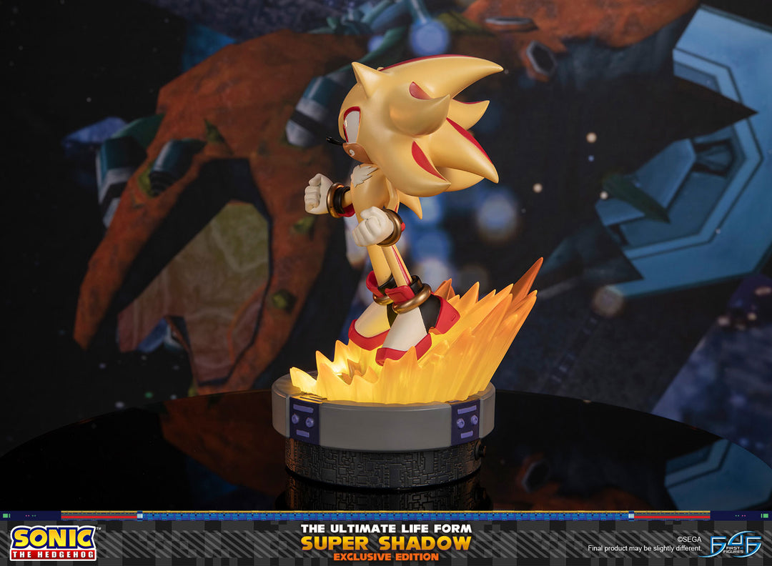 Sonic The Hedgehog - The Ultimate Life Form: Super Shadow (Exclusive ...