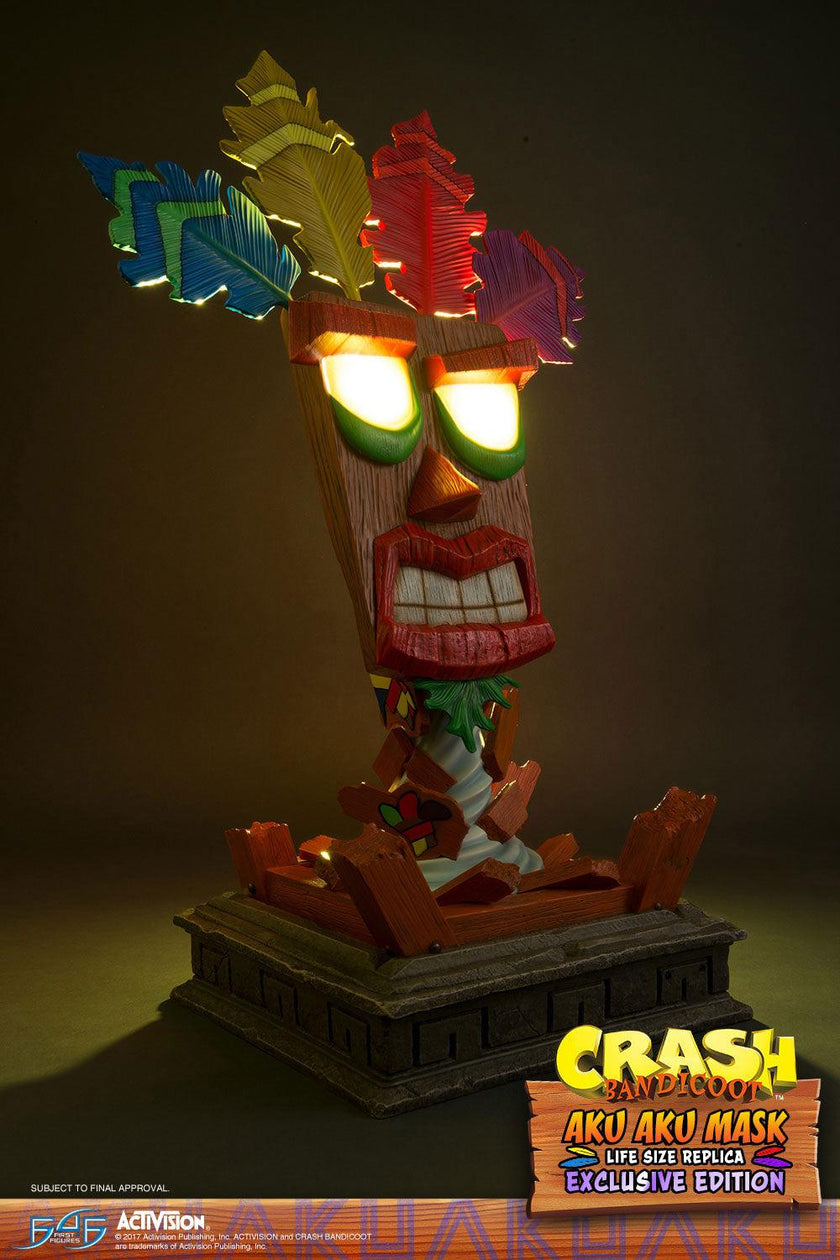 Aku Aku Mask (Exclusive) – First 4 Figures