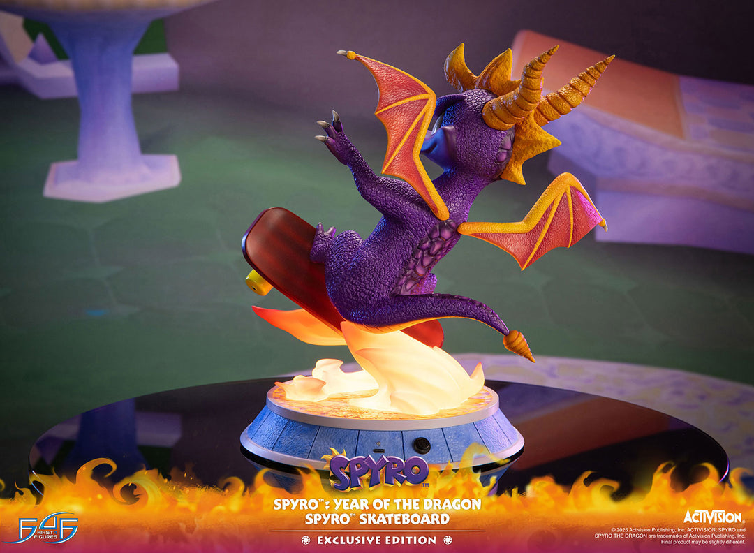 Spyro™: Year of the Dragon - Spyro™ Skateboard (Exclusive Edition ...