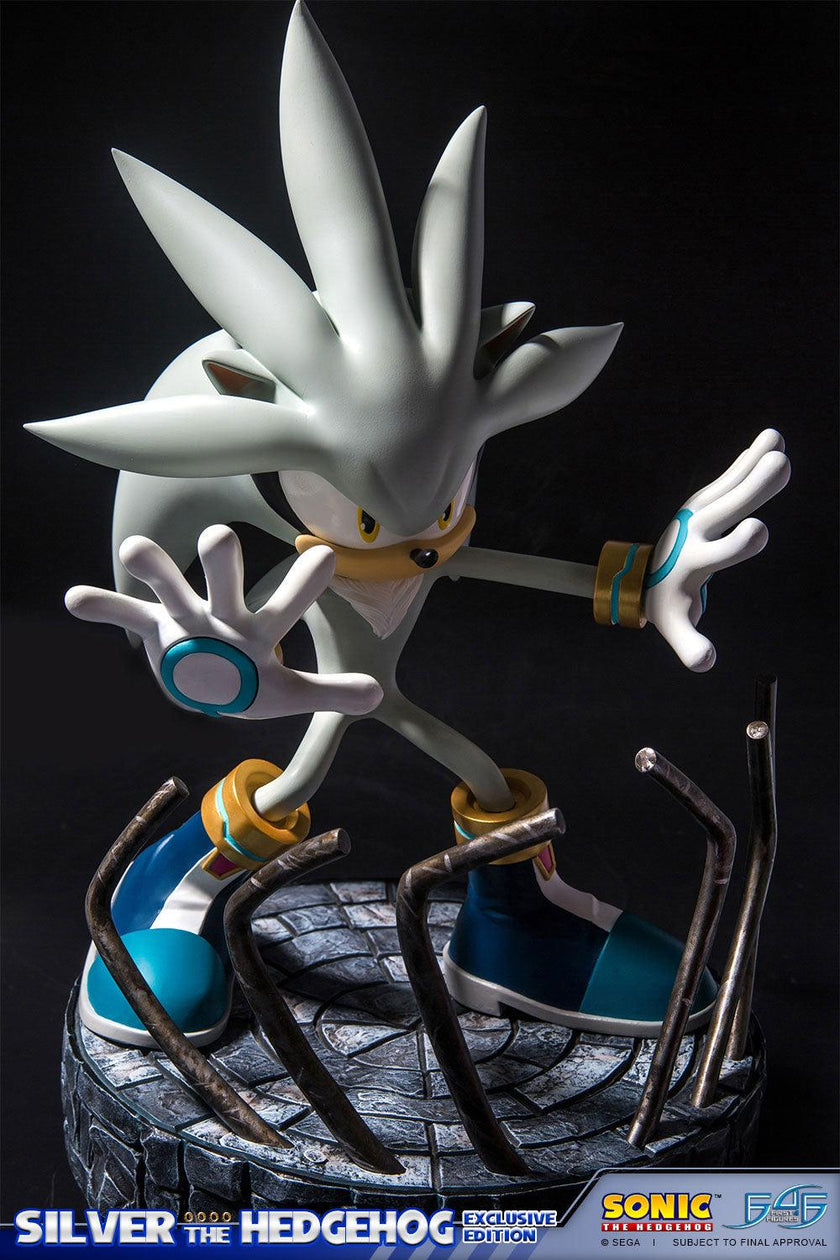 Silver the Hedgehog (Exclusive) – First 4 Figures